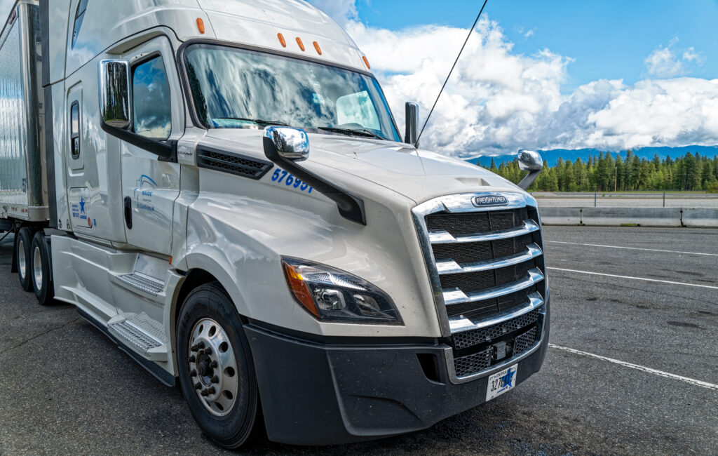 A Complete Guide to Semi Truck License Plates | i2290.com